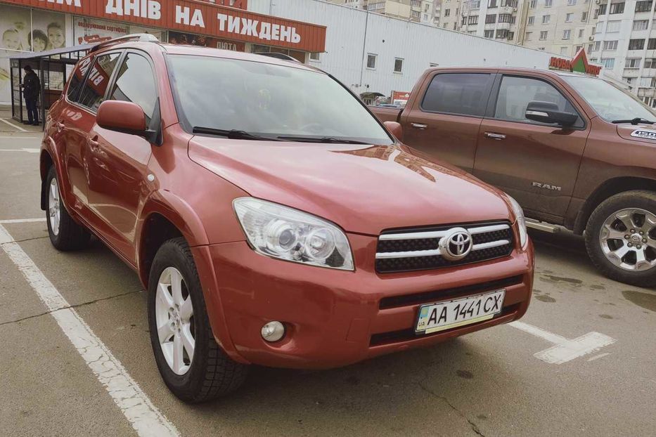 Продам Toyota Rav 4 XLE в Киеве 2007 года выпуска за 11 000грн